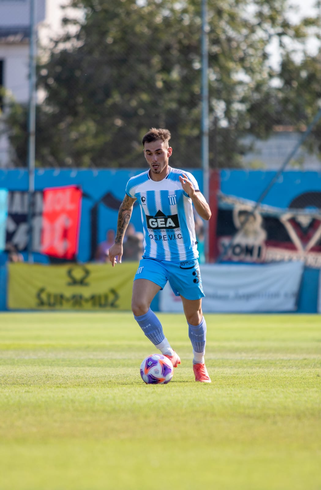 Ganó Racing en el debut. - CLUB ATLETICO RACING